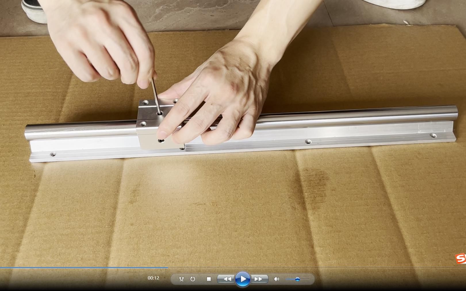 How to adjust linear slider SBR20UU’s clearance? – LiMo Bearing